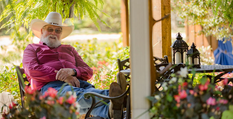 A Visit to Charlie Daniels’ Twin Pines Ranch – Equestrian Living