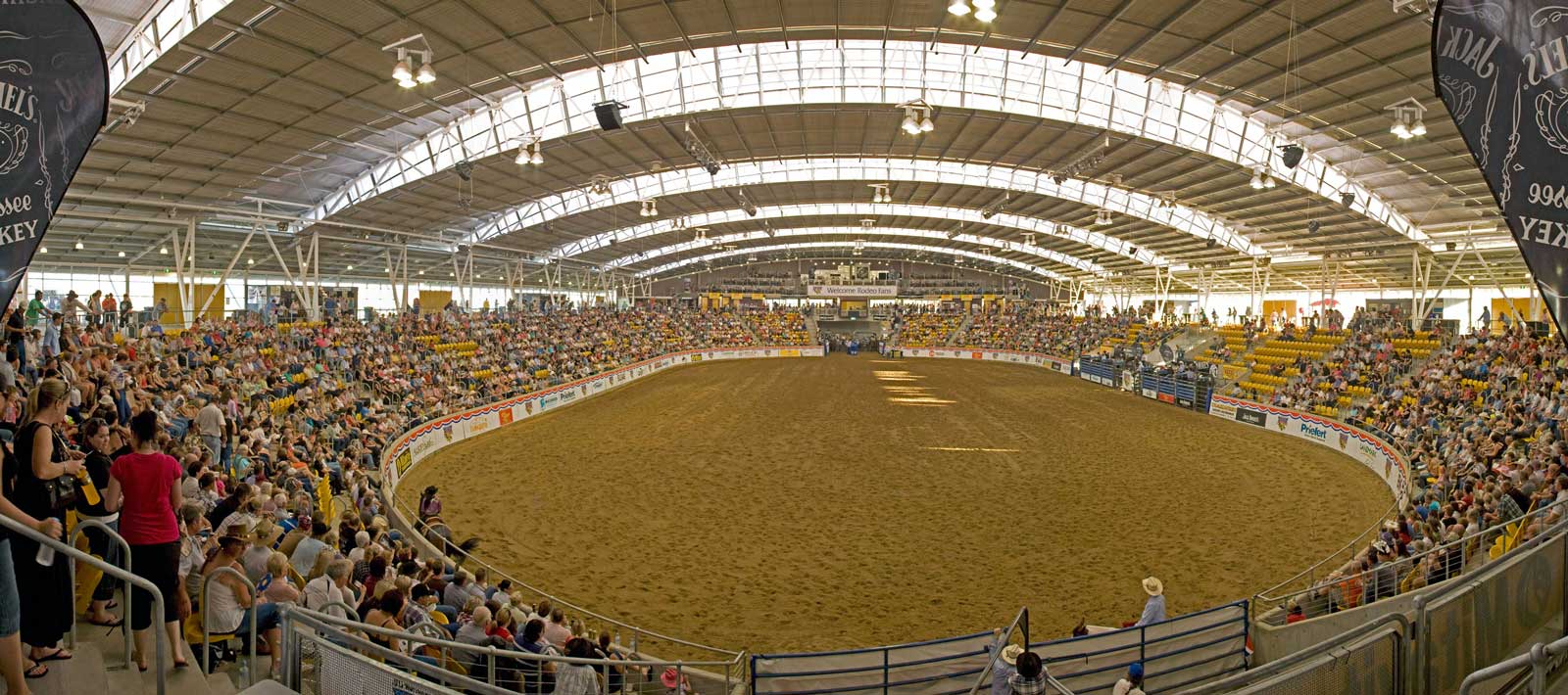 DESIGNING HUGE VENUES – Equestrian Living