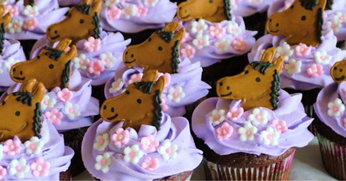 Horse & Pony Desserts - Equestrian Living