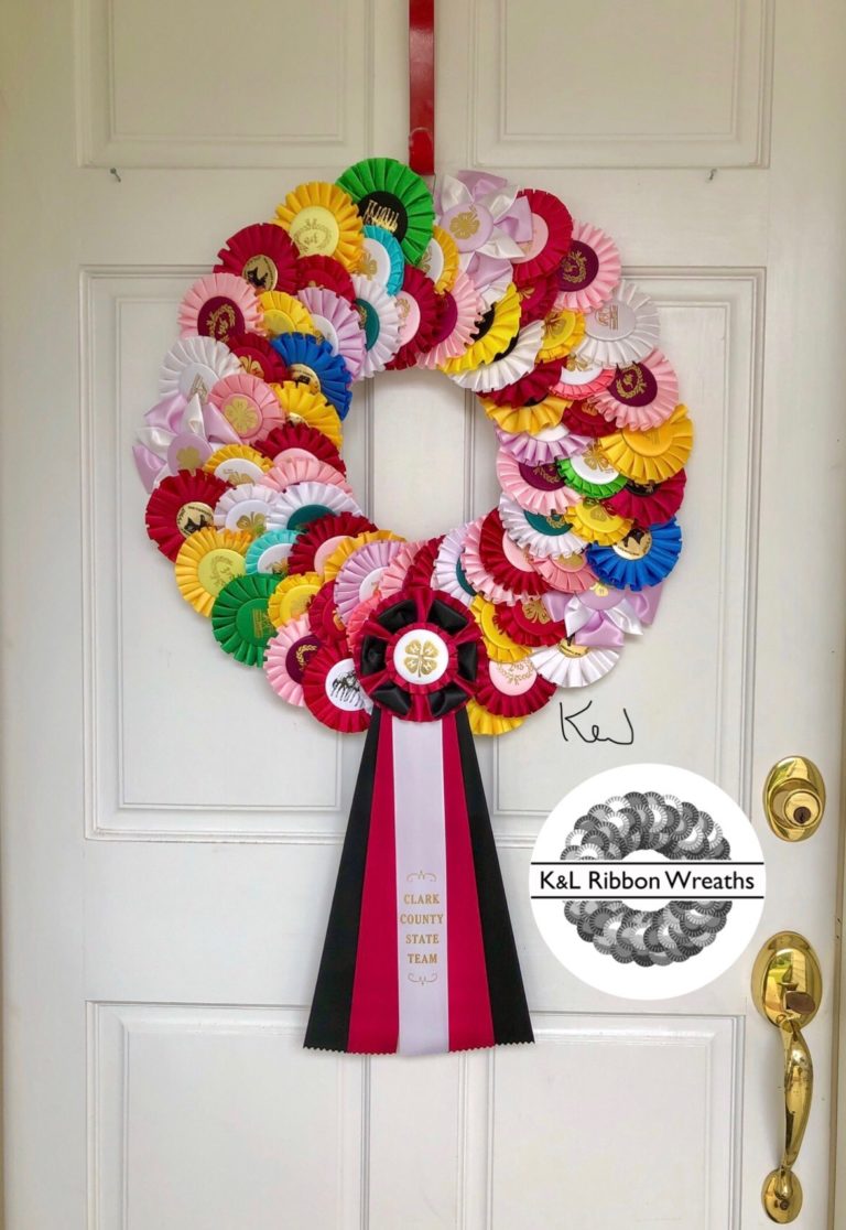 Show Ribbon Wreaths - Equestrian Living