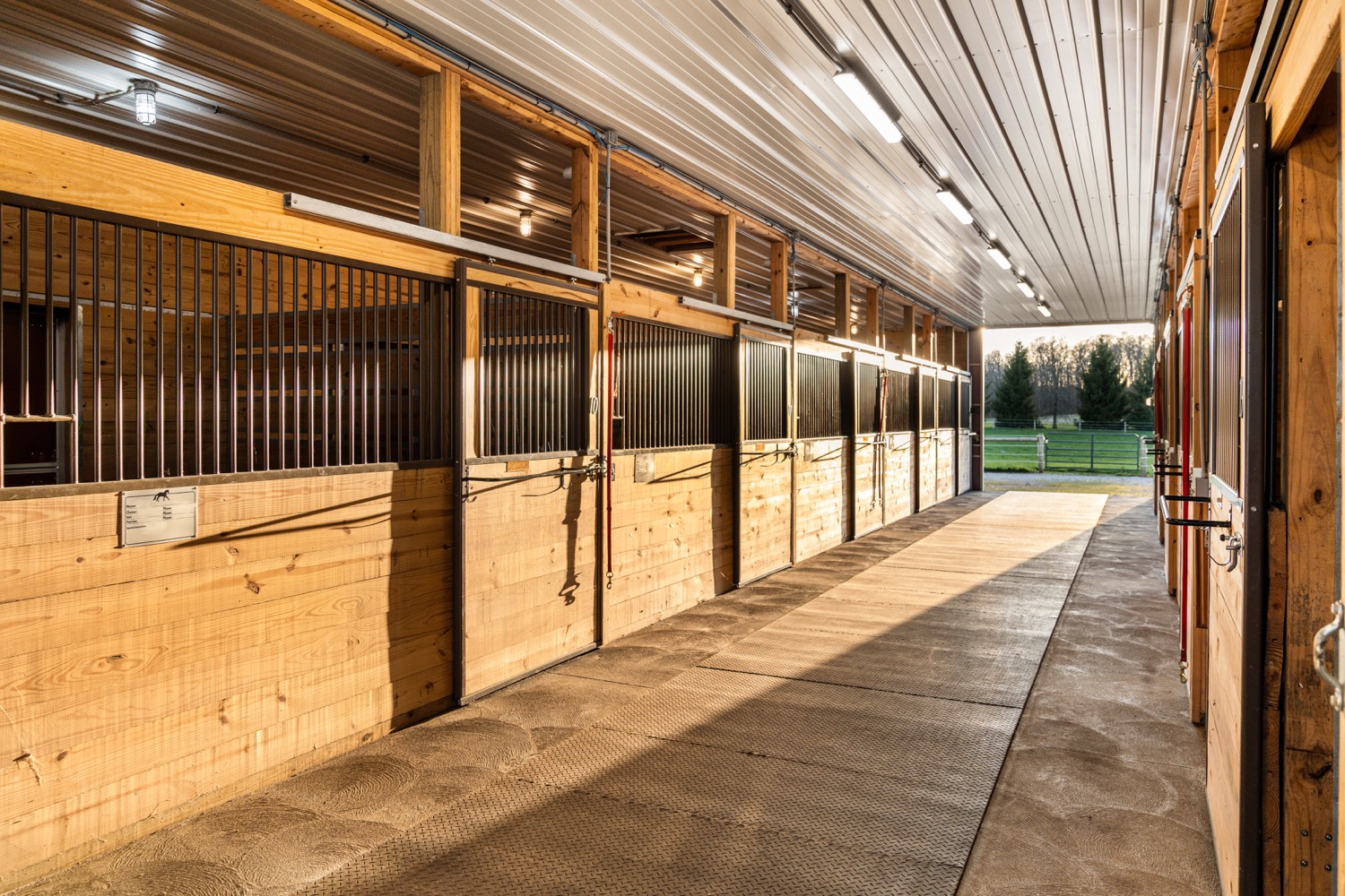 STATE-OF-THE-ART HORSE FACILITY & CUSTOM BUILT VICTORIAN FARMHOUSE ON ...