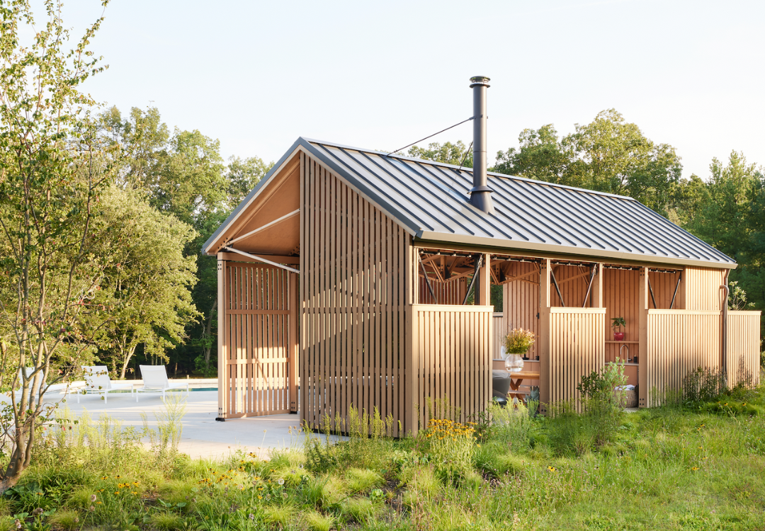 Barn-Inspired Pool House – Equestrian Living