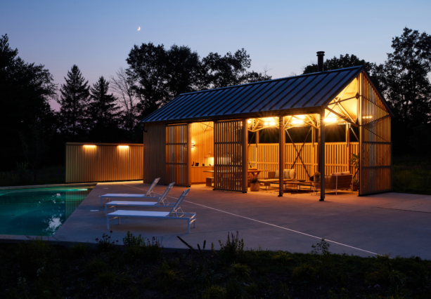 Barn-Inspired Pool House – Equestrian Living